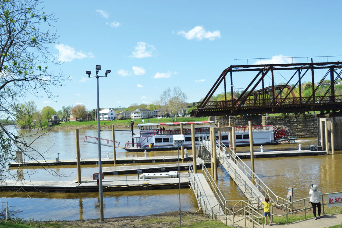 Volunteers turn Historic Harmar Bridge so sternwheeler can pass through ...